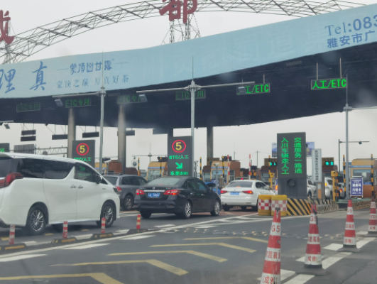 Digital LED Totems in Toll Gate of Expressway - Tecnon Smart Display ...